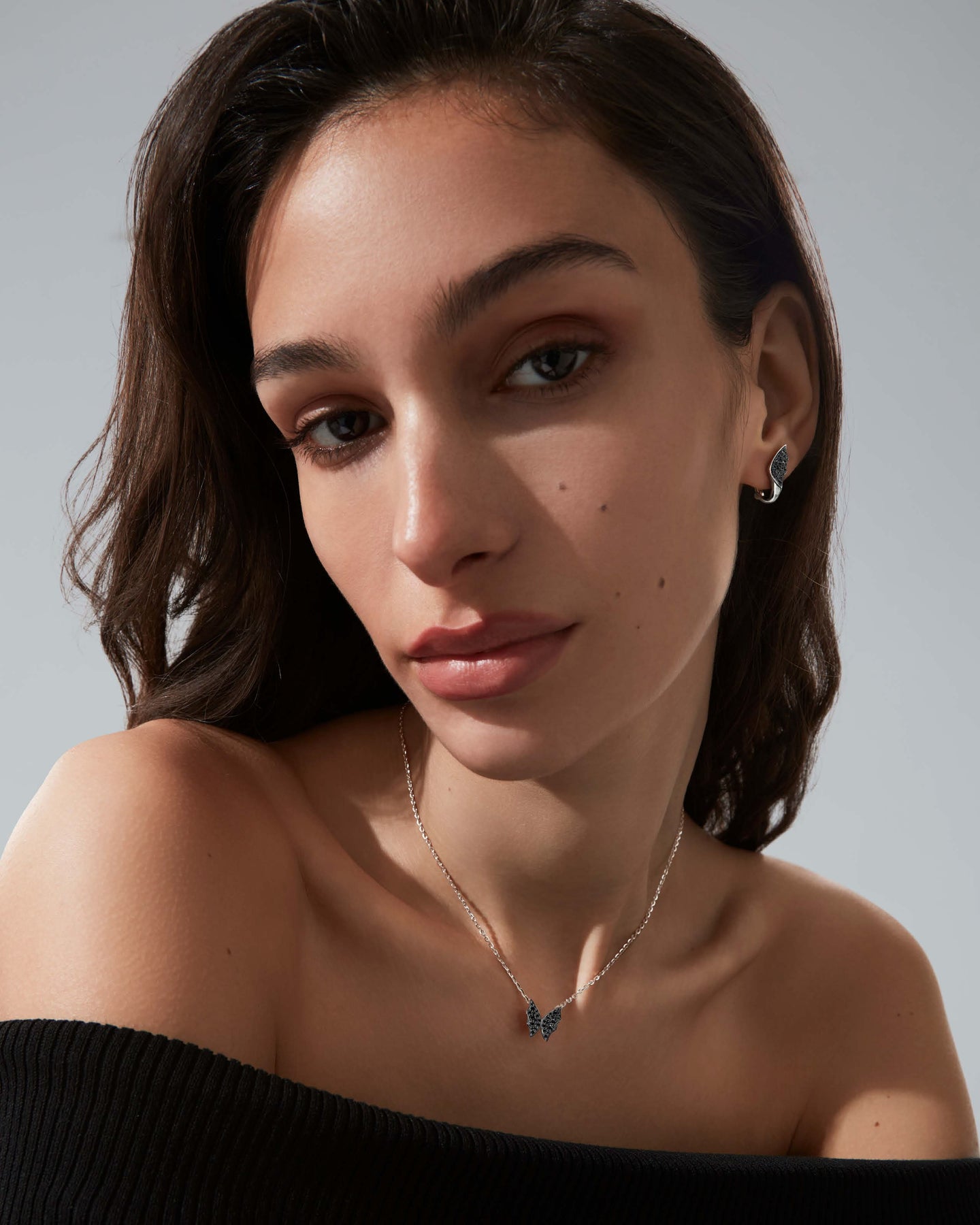 Russian Roulette Magazine Necklace in Gold | Stephen Webster